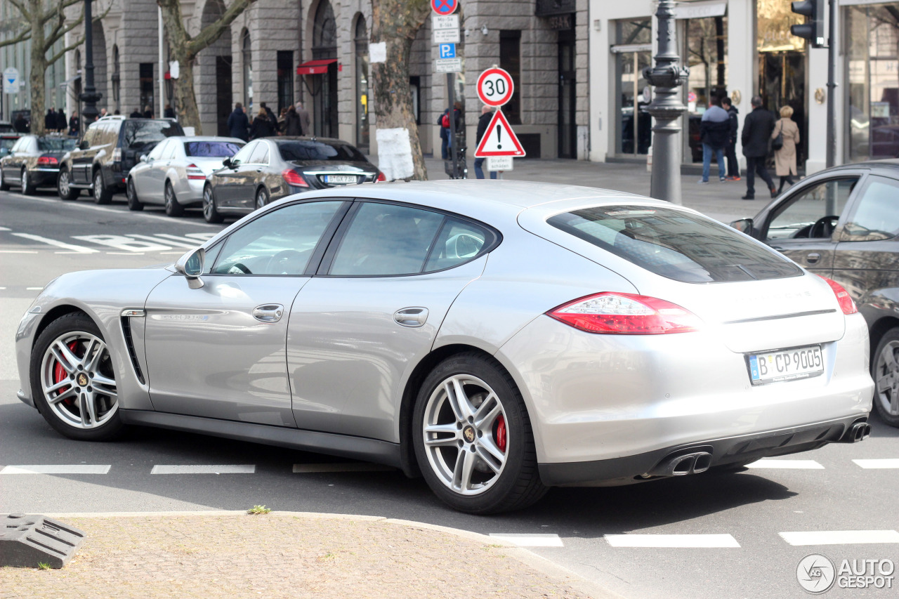 Porsche 970 Panamera GTS MkI - 28 March 2015 - Autogespot