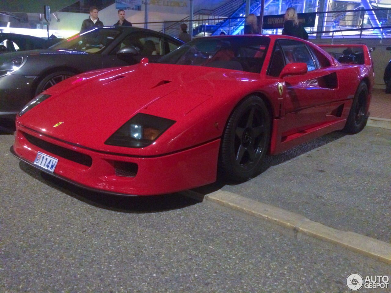 Ferrari F40 - 18 April 2015 - Autogespot