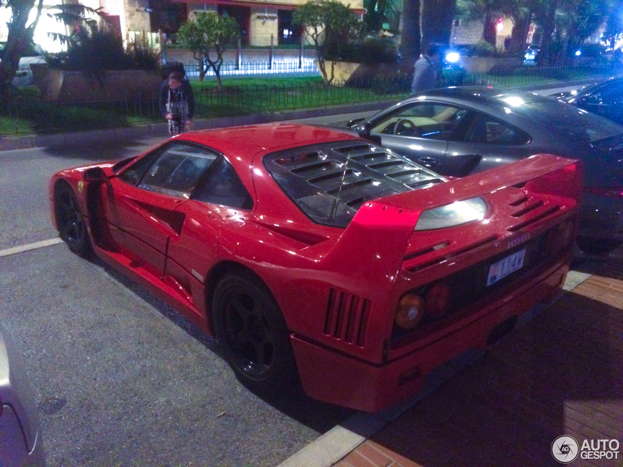 Ferrari F40 - 18 April 2015 - Autogespot