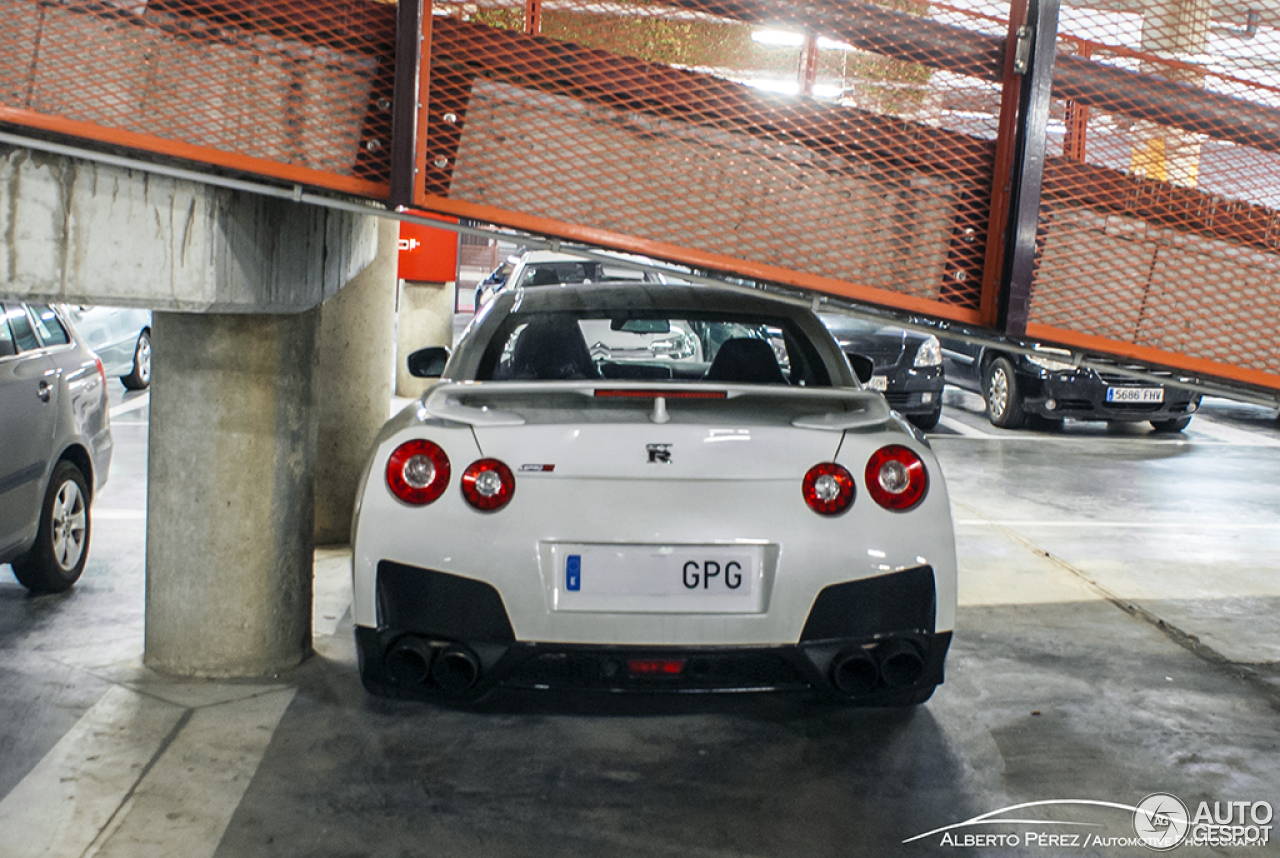 Nissan GT-R - 18 April 2015 - Autogespot