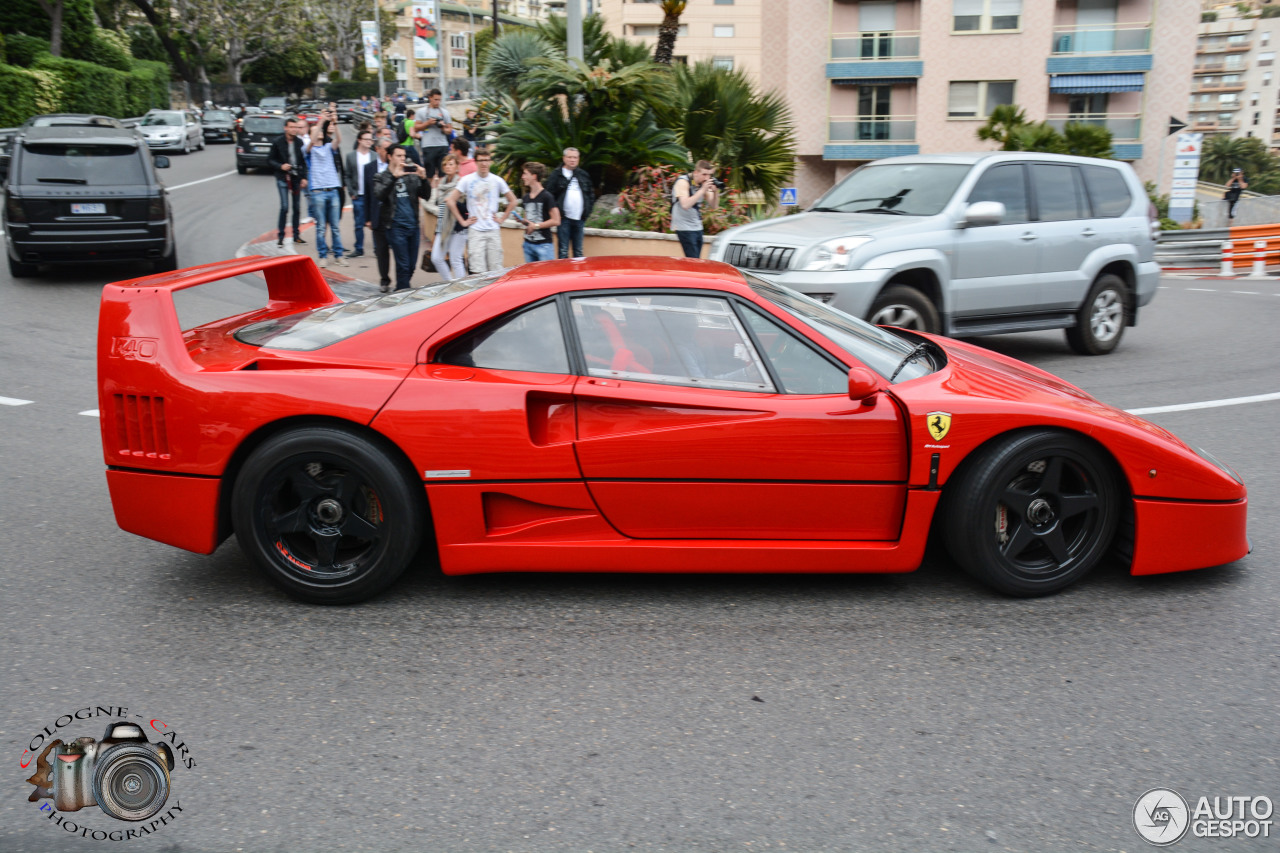Ferrari F40 - 23 April 2015 - Autogespot