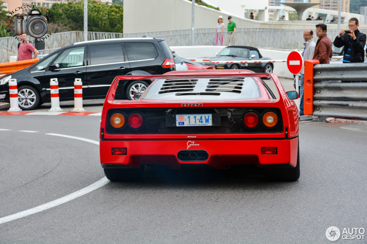 Ferrari F40 - 23 April 2015 - Autogespot