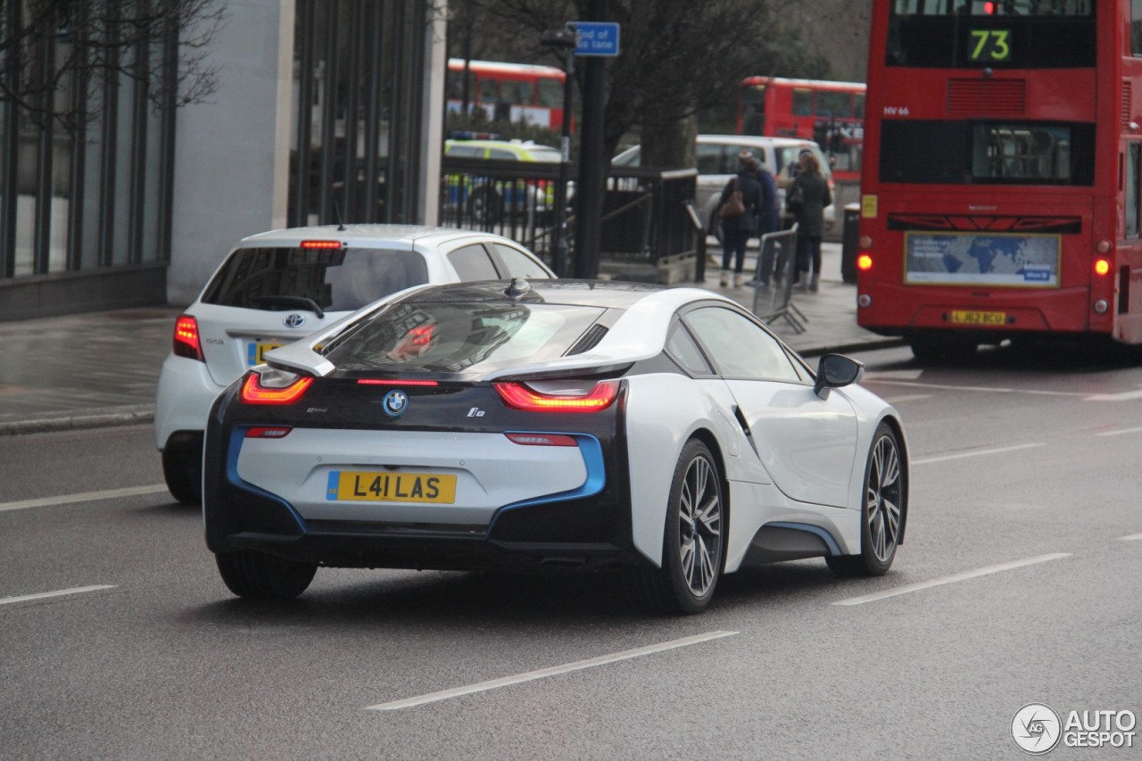 BMW i8 - 26 April 2015 - Autogespot