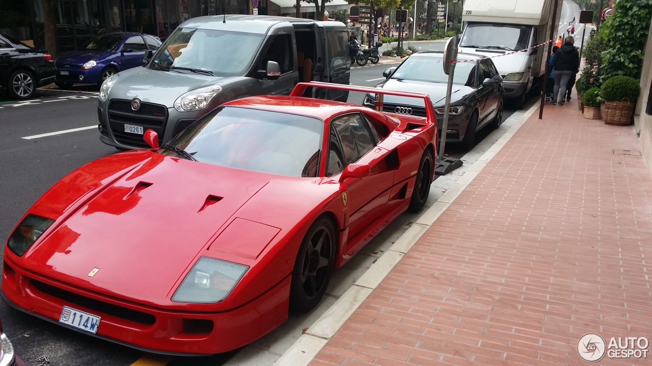 Ferrari F40 - 08 May 2015 - Autogespot