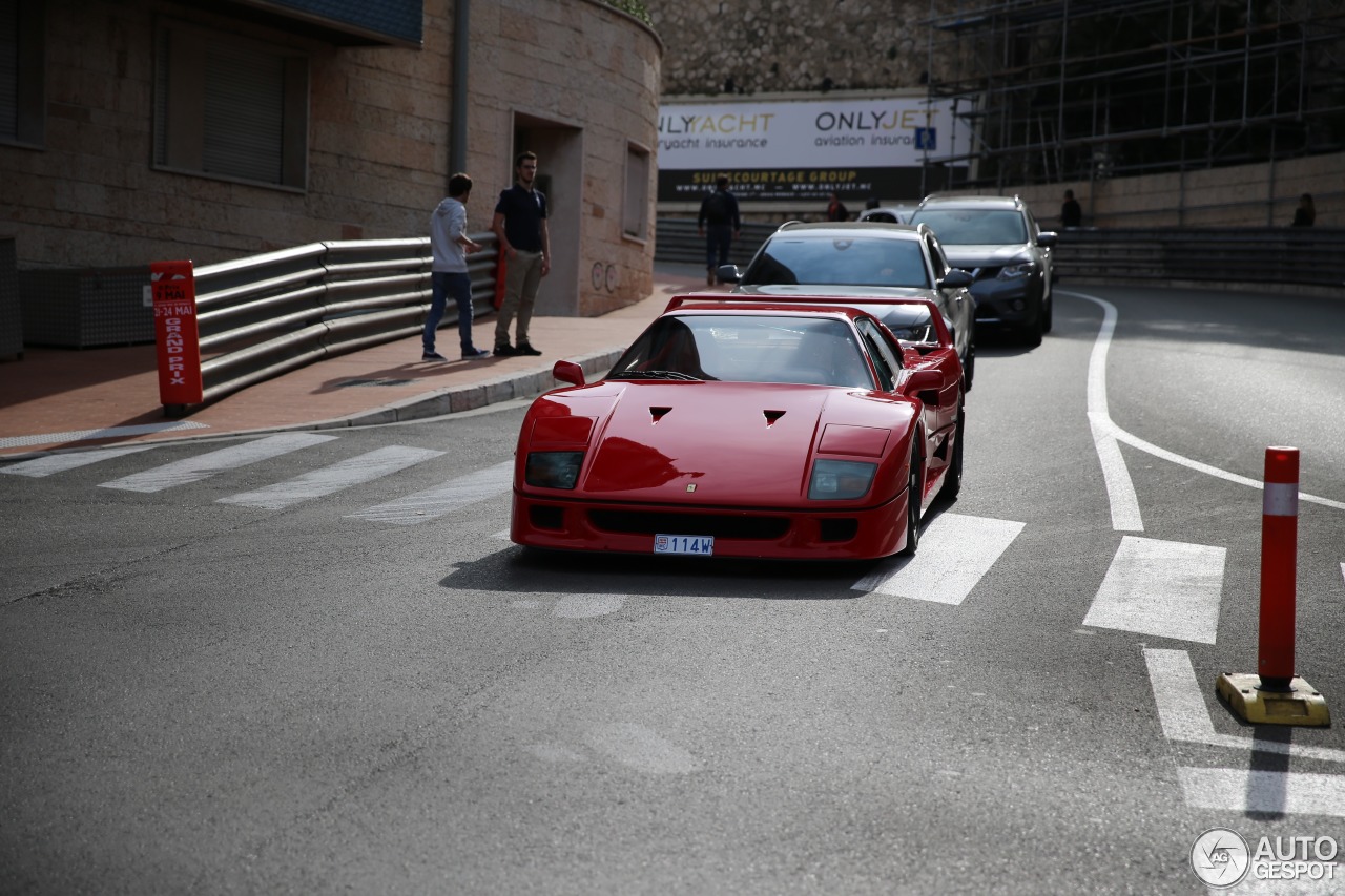 Ferrari F40 - 29 May 2015 - Autogespot