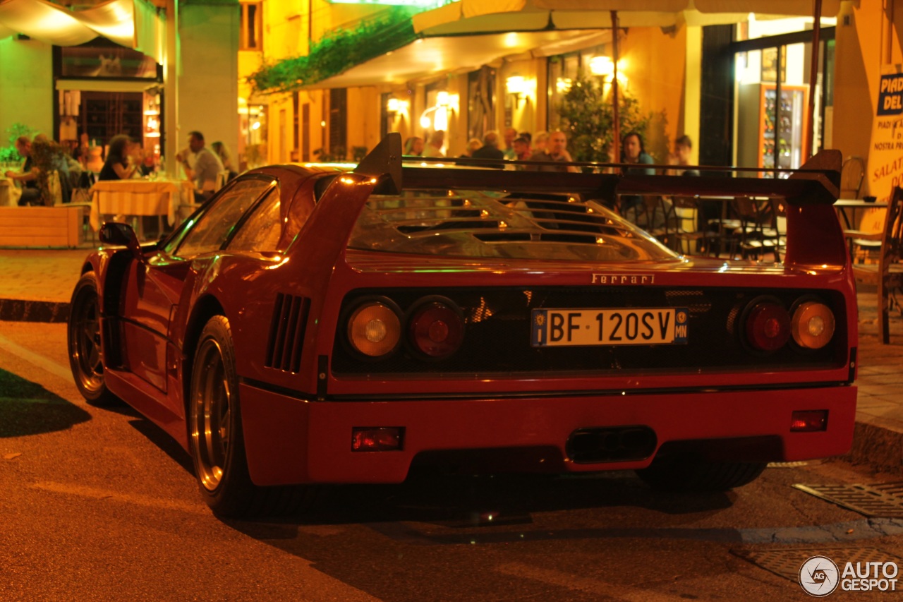 Ferrari F40 - 31 May 2015 - Autogespot