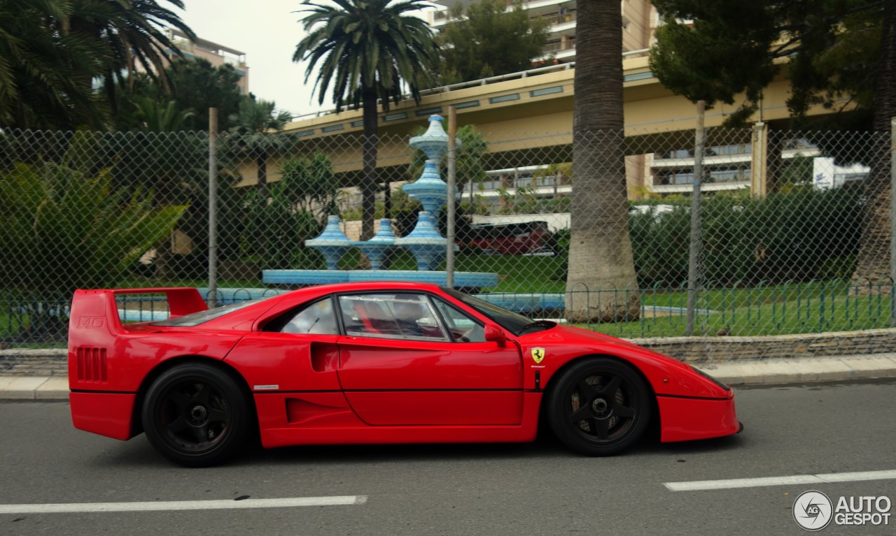 Ferrari F40 - 18 June 2015 - Autogespot