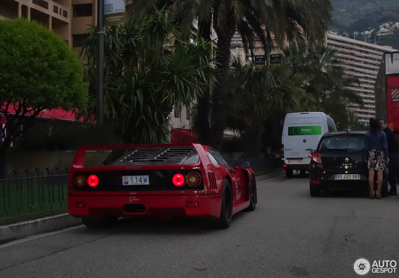 Ferrari F40 - 27 June 2015 - Autogespot