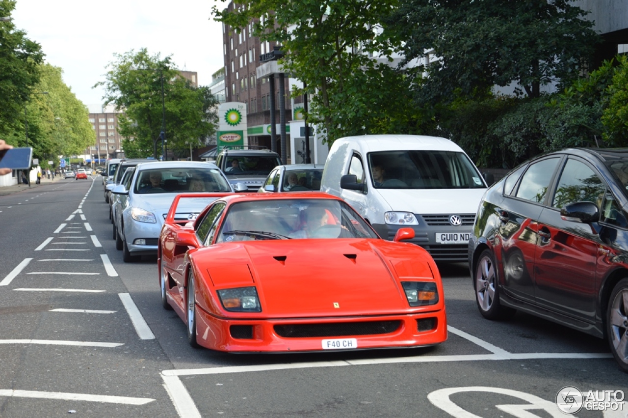 Ferrari F40 - 05 July 2015 - Autogespot