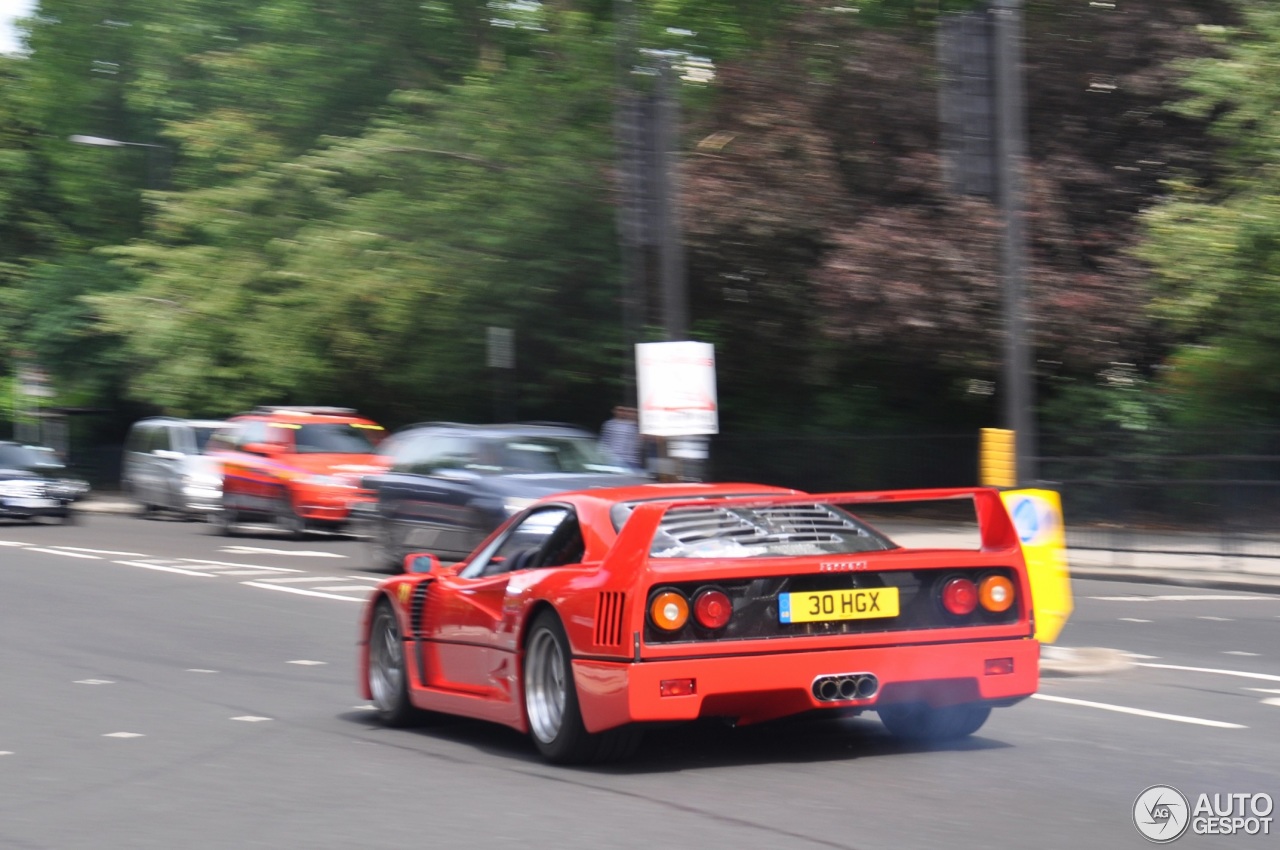 Ferrari F40 - 19 July 2015 - Autogespot