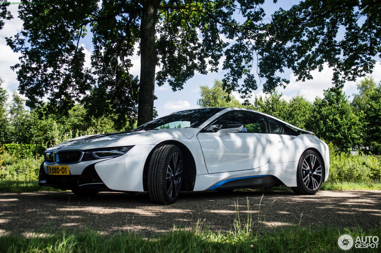 BMW i8 - 29 July 2015 - Autogespot