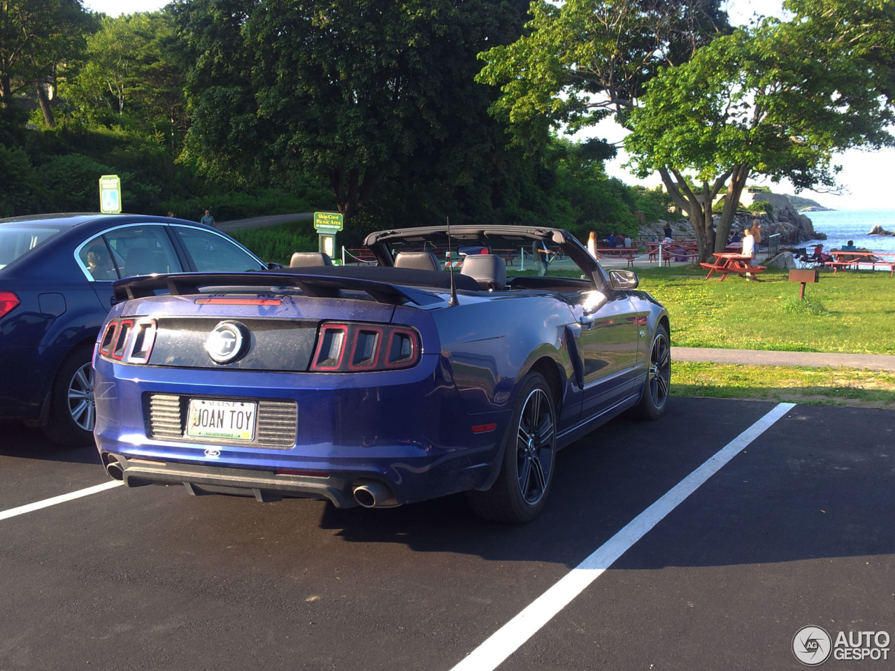 Ford Mustang GT California Special Convertible 2013 - 31 July 2015 ...
