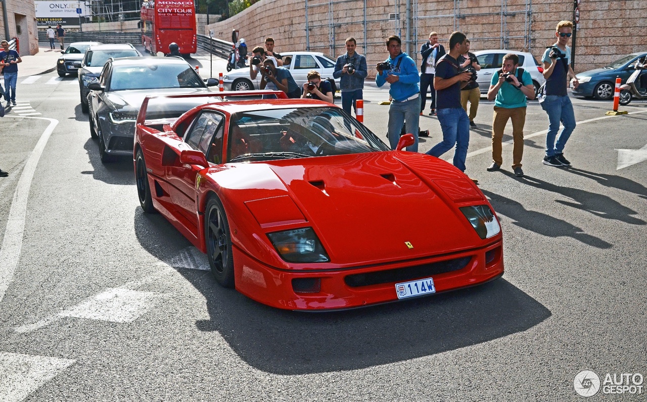 Ferrari F40 - 14 August 2015 - Autogespot
