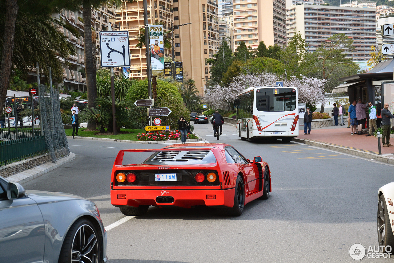 Ferrari F40 - 14 August 2015 - Autogespot