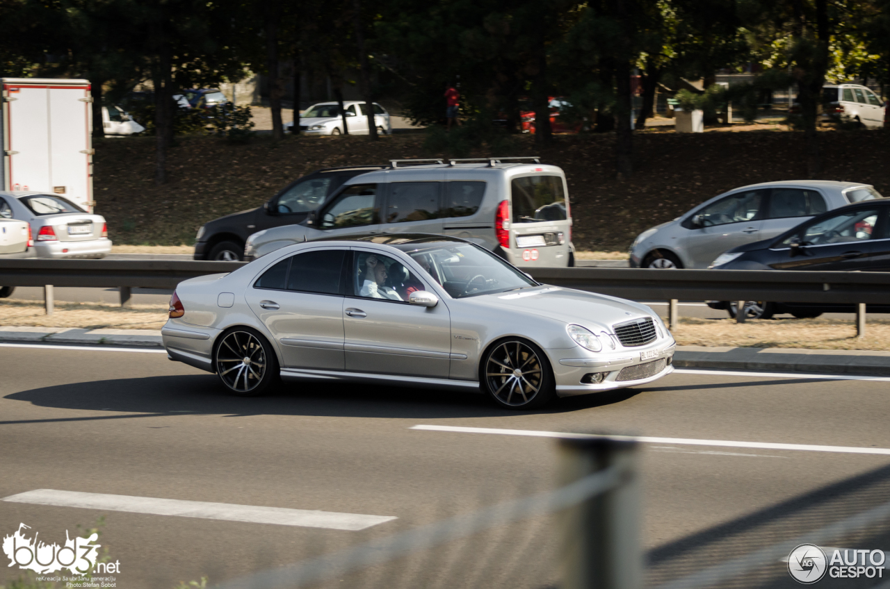Mercedes-Benz E 55 AMG - 15 August 2015 - Autogespot