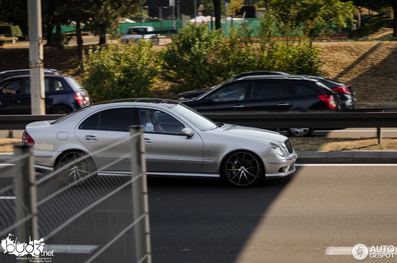 Mercedes-Benz E 55 AMG - 15 August 2015 - Autogespot