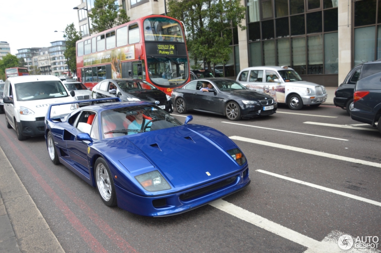 Ferrari F40 - 20 August 2015 - Autogespot