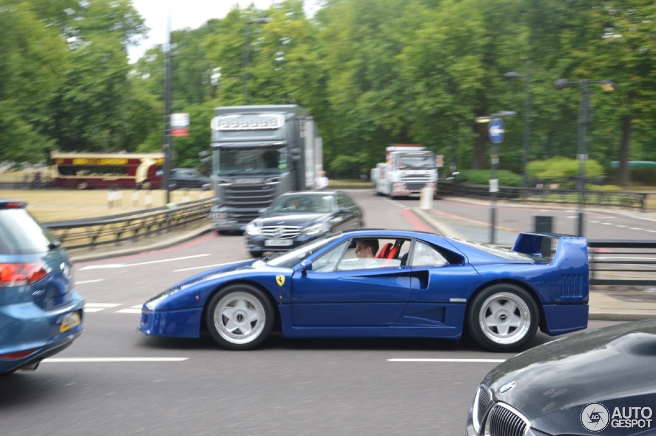 Ferrari F40 - 20 August 2015 - Autogespot