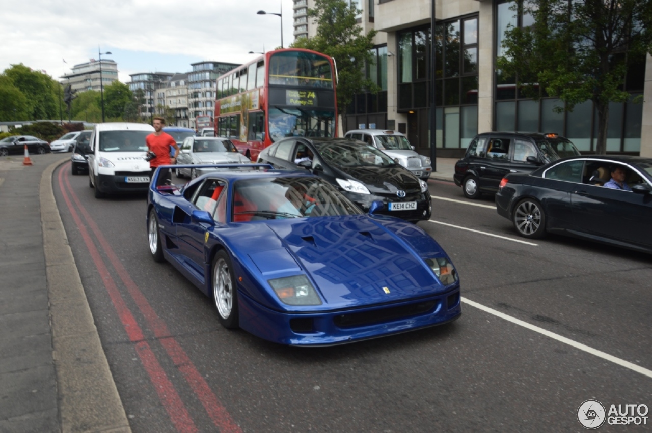 Ferrari F40 - 20 August 2015 - Autogespot