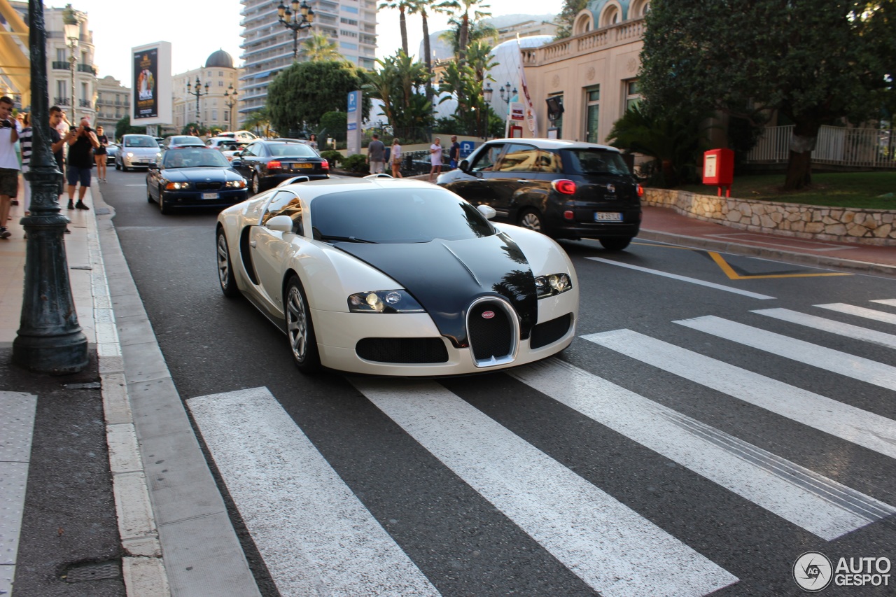 Bugatti Veyron 16.4 Perle de Sang - 21 August 2015 - Autogespot