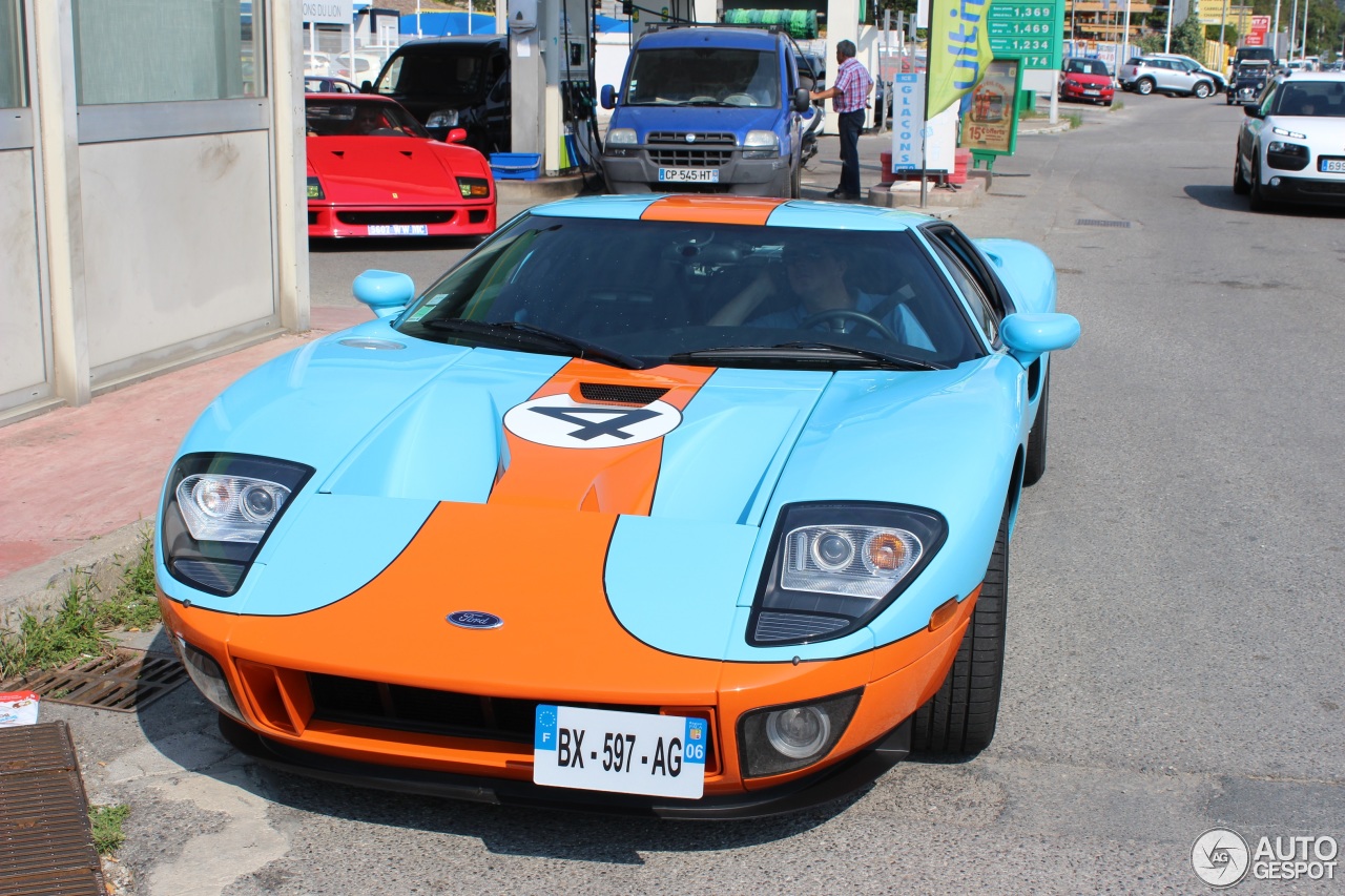Ferrari F40 - 24 August 2015 - Autogespot