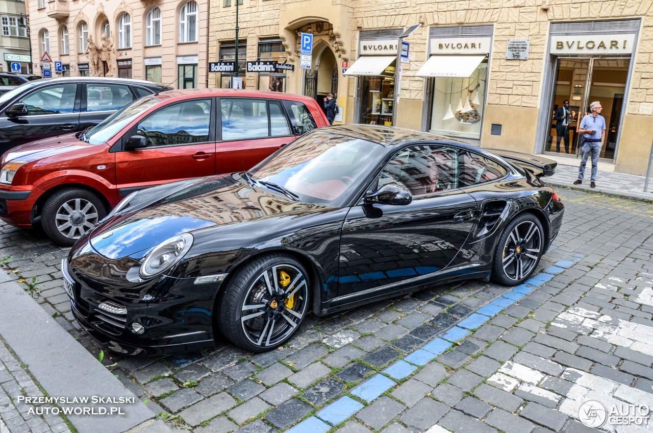 Porsche 997 Turbo S - 23 September 2015 - Autogespot