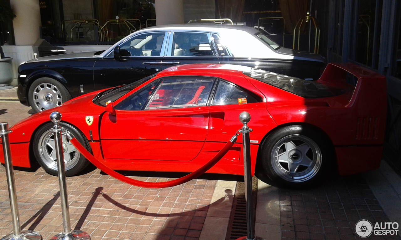 Ferrari F40 - 26 September 2015 - Autogespot