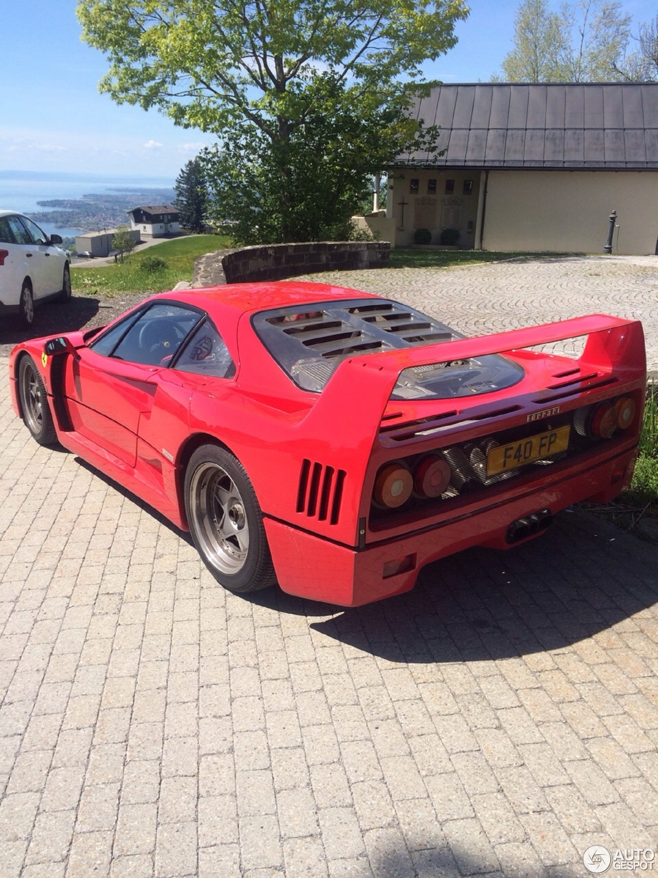 Ferrari F40 - 29 September 2015 - Autogespot