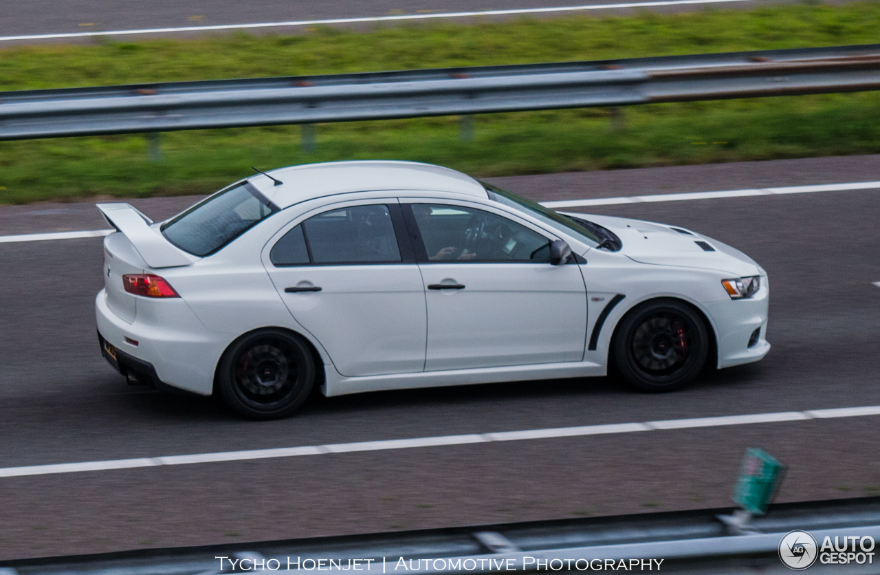 Mitsubishi Lancer Evolution X RS - 11 October 2015 - Autogespot