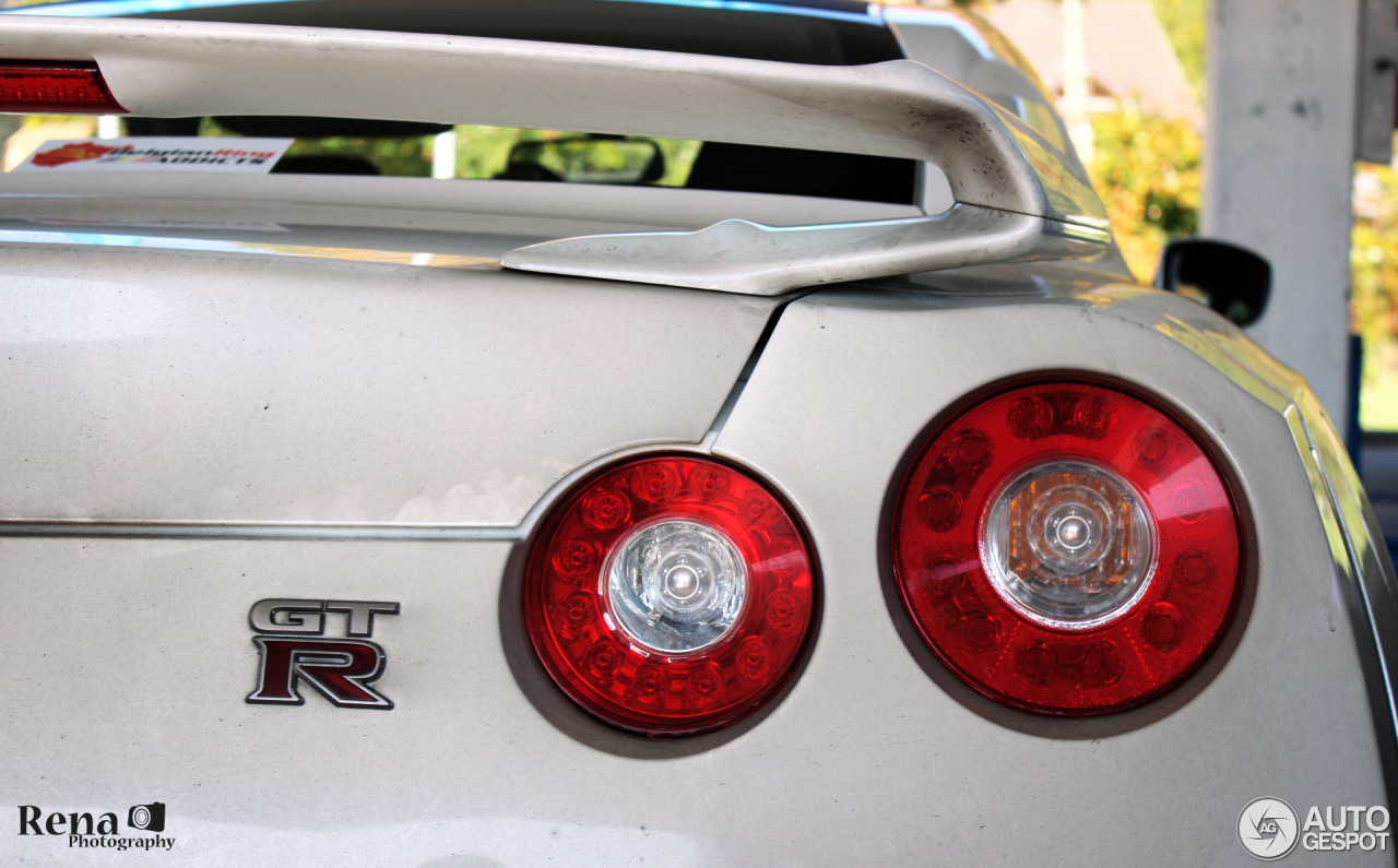 Nissan GT-R - 12 October 2015 - Autogespot