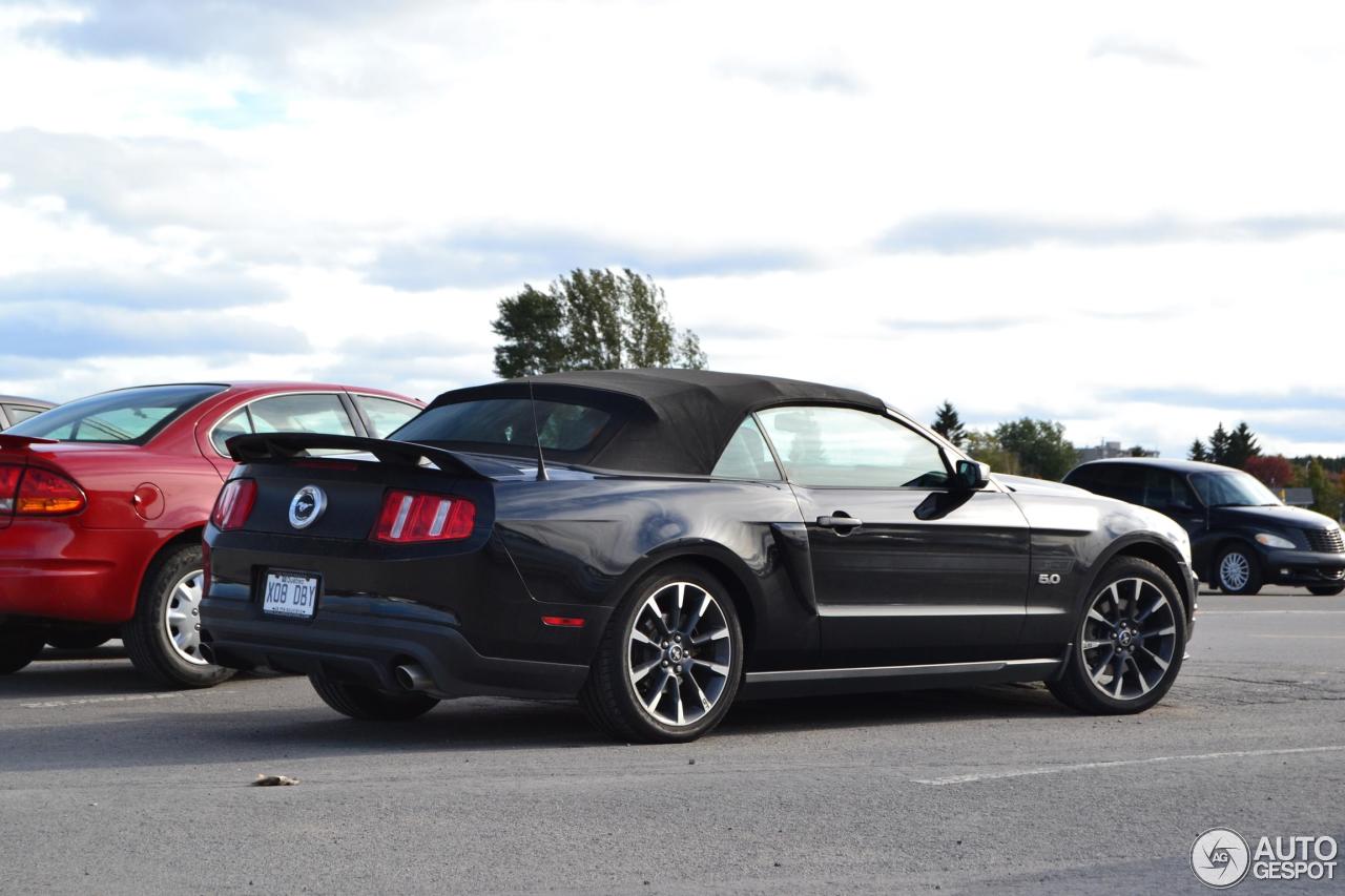 Ford Mustang GT California Special Convertible 2012 - 13 October 2015 ...