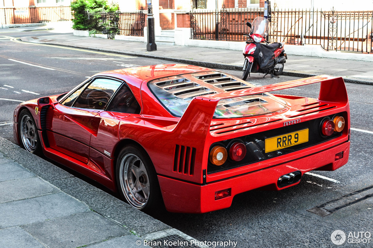 Ferrari F40 - 26 October 2015 - Autogespot