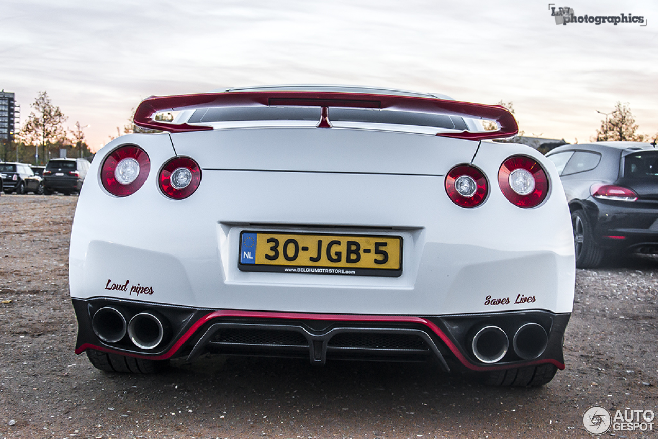 Nissan GT-R - 08 November 2015 - Autogespot
