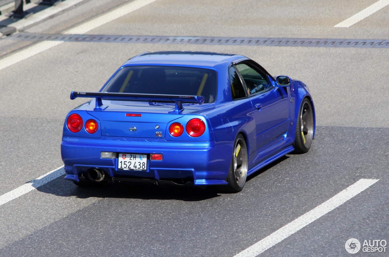 Nissan Skyline R34 GT-R - 21 November 2015 - Autogespot