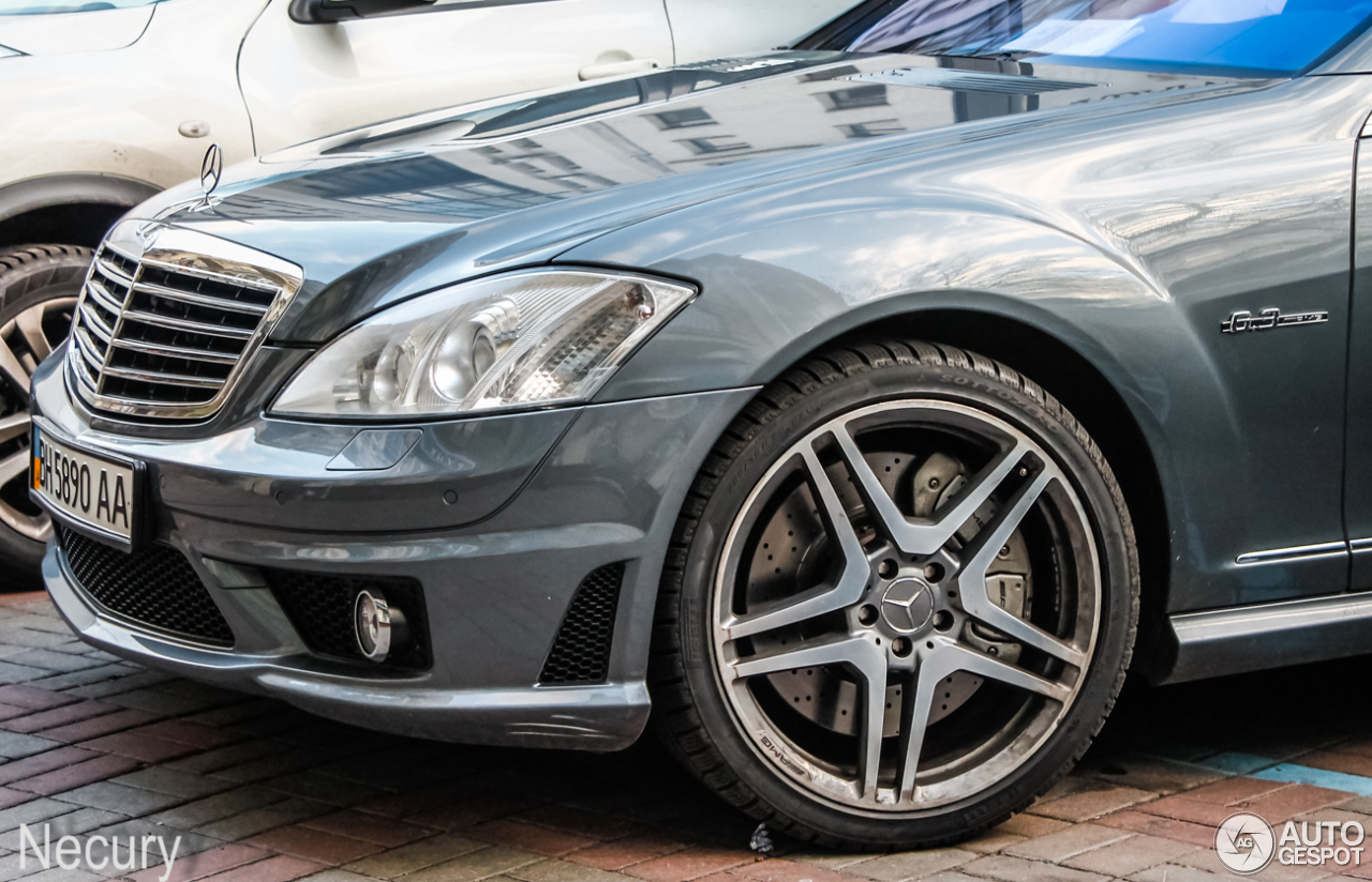 Mercedes-Benz S 63 AMG W221 - 04 December 2015 - Autogespot