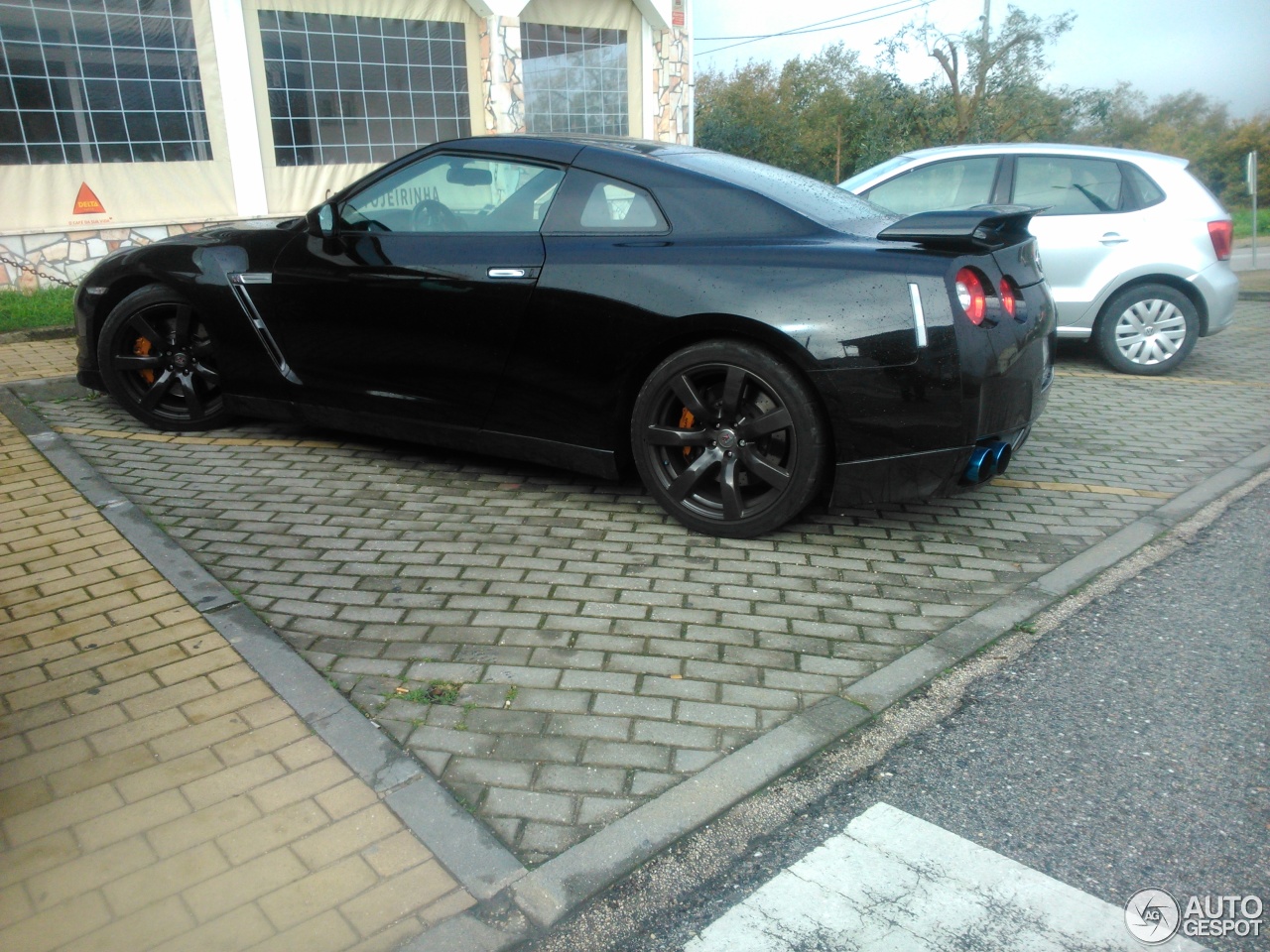 Nissan GT-R - 27 December 2015 - Autogespot