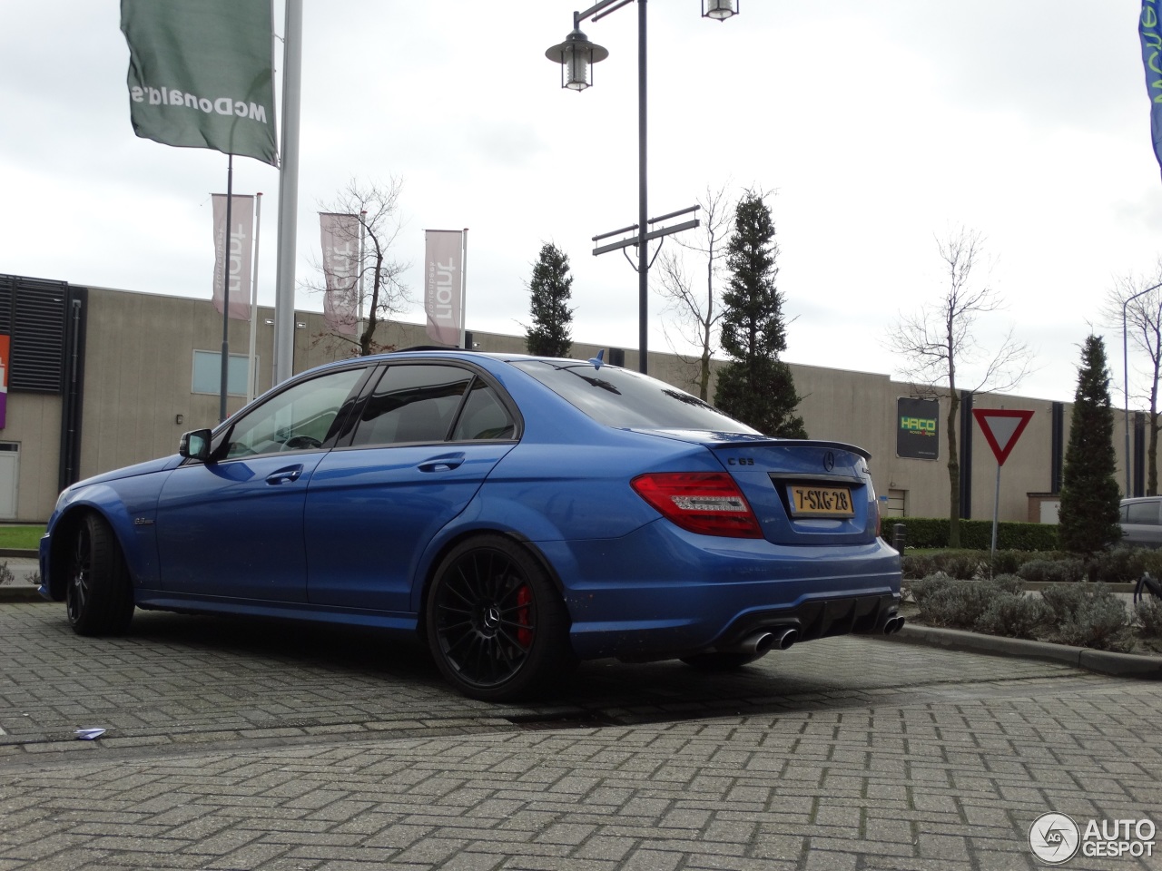 Mercedes-Benz C 63 AMG W204 - 10 February 2016 - Autogespot