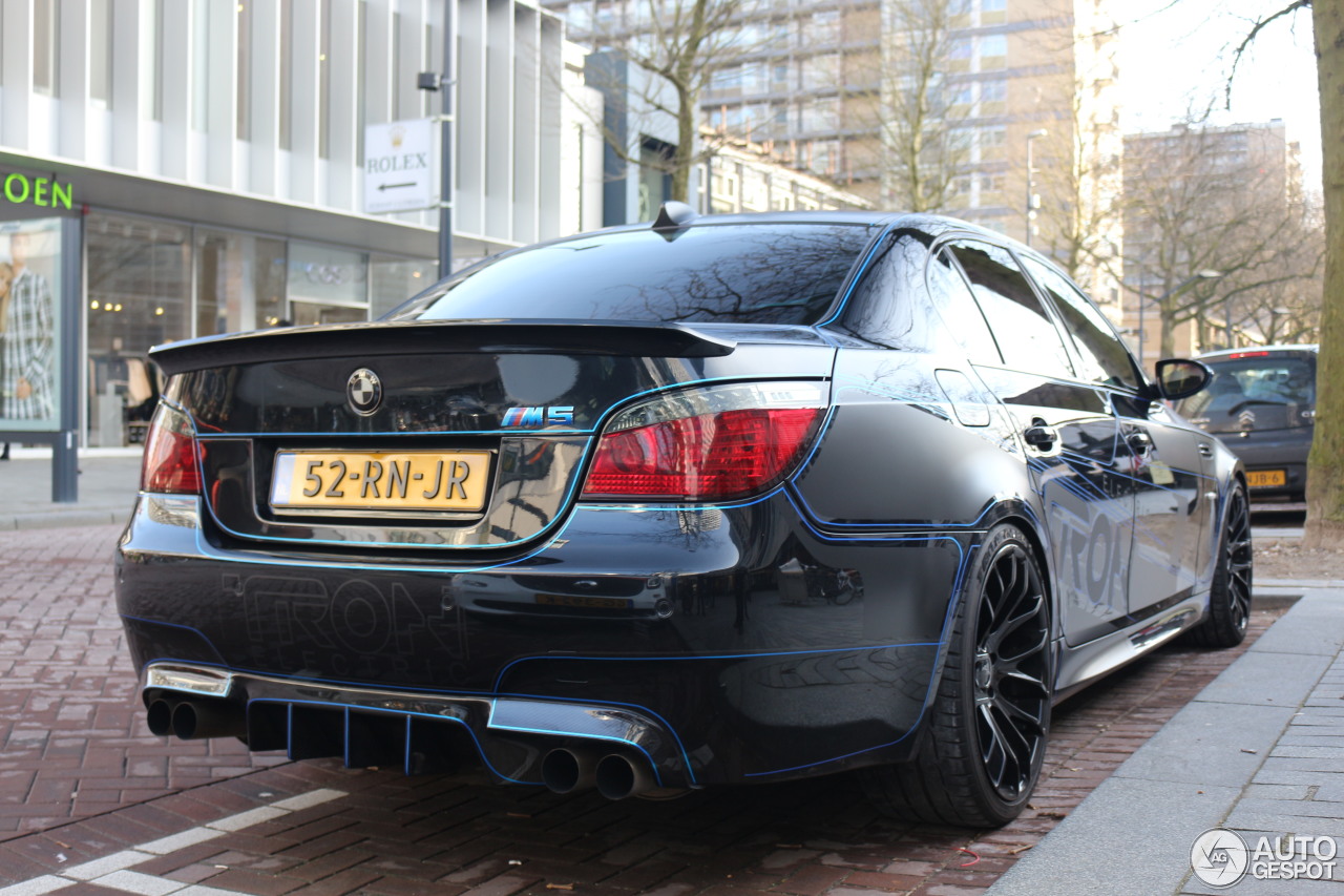 BMW M5 E60 2005 - 28 februari 2016 - Autogespot