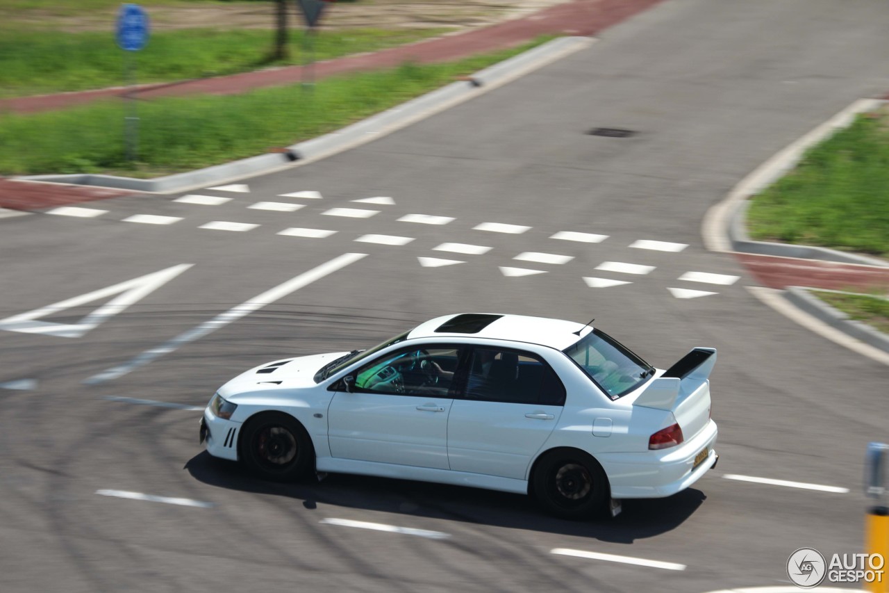 Mitsubishi Lancer Evolution VII - 20 March 2016 - Autogespot