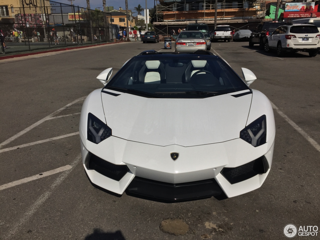 Lamborghini Aventador LP700-4 Roadster - 27 March 2016 - Autogespot