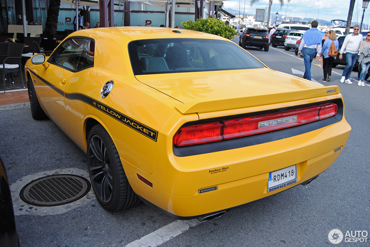 Dodge Challenger SRT-8 392 Yellow Jacket - 26 April 2016 - Autogespot