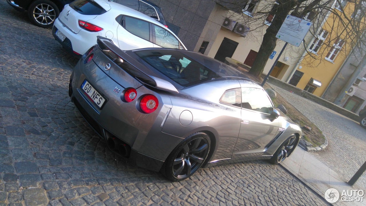 Nissan GT-R - 08 May 2016 - Autogespot