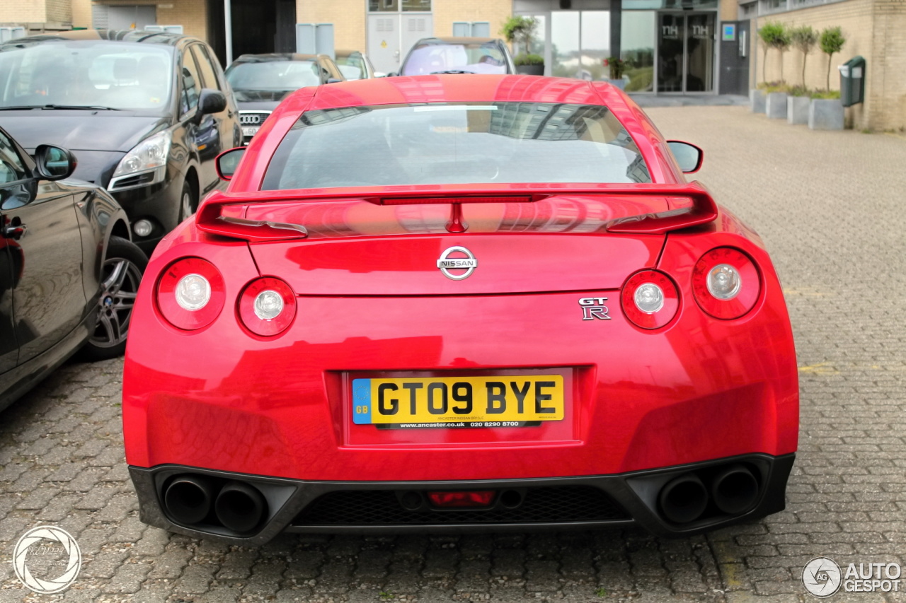 Nissan GT-R - 12 May 2016 - Autogespot