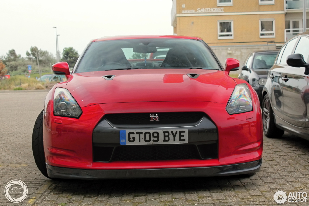 Nissan GT-R - 12 May 2016 - Autogespot