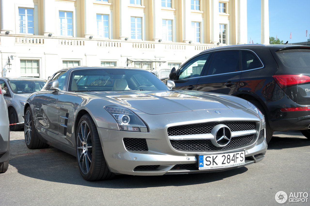 Mercedes-Benz SLS AMG - 23 May 2016 - Autogespot