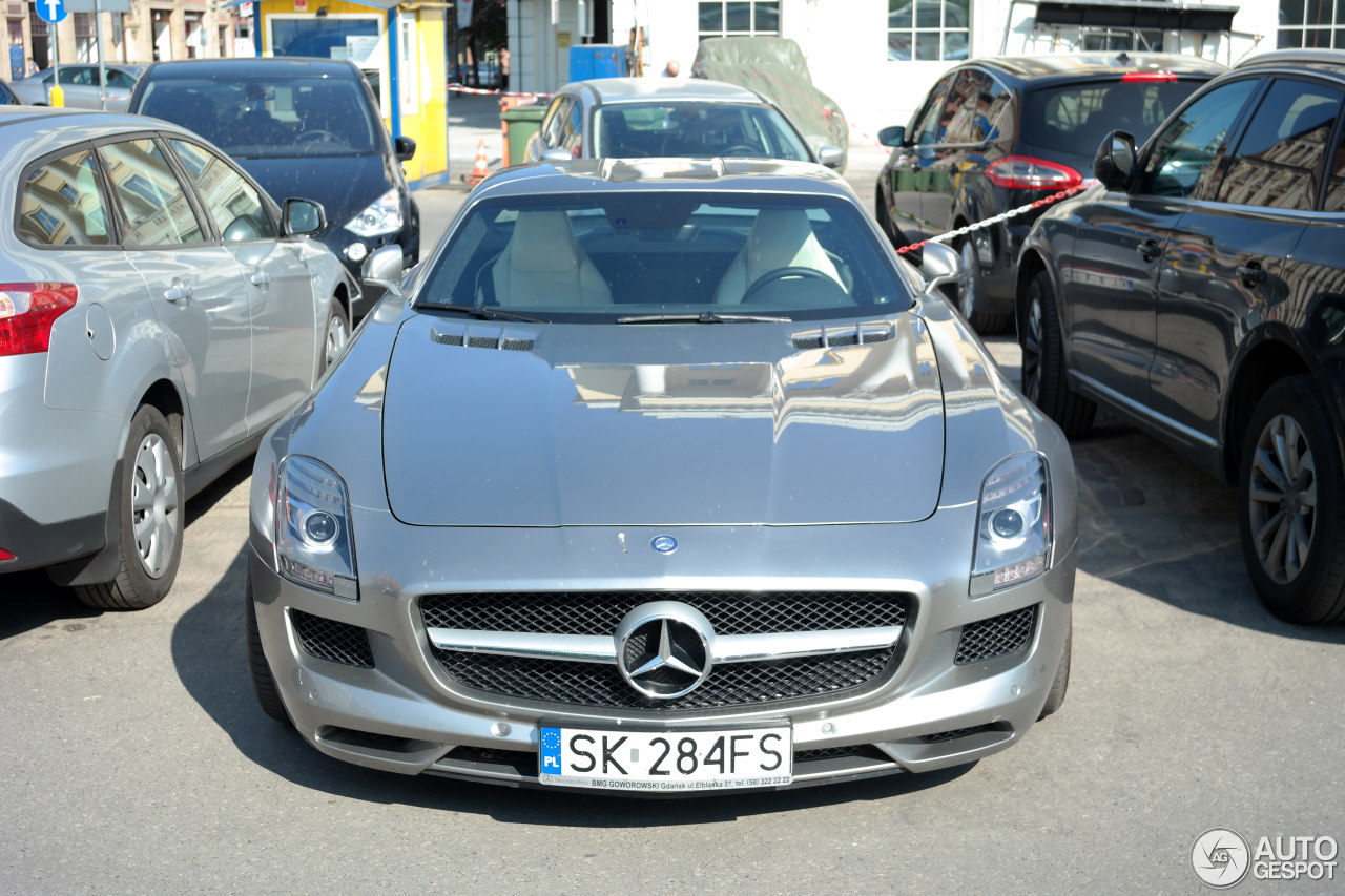 Mercedes-Benz SLS AMG - 23 May 2016 - Autogespot