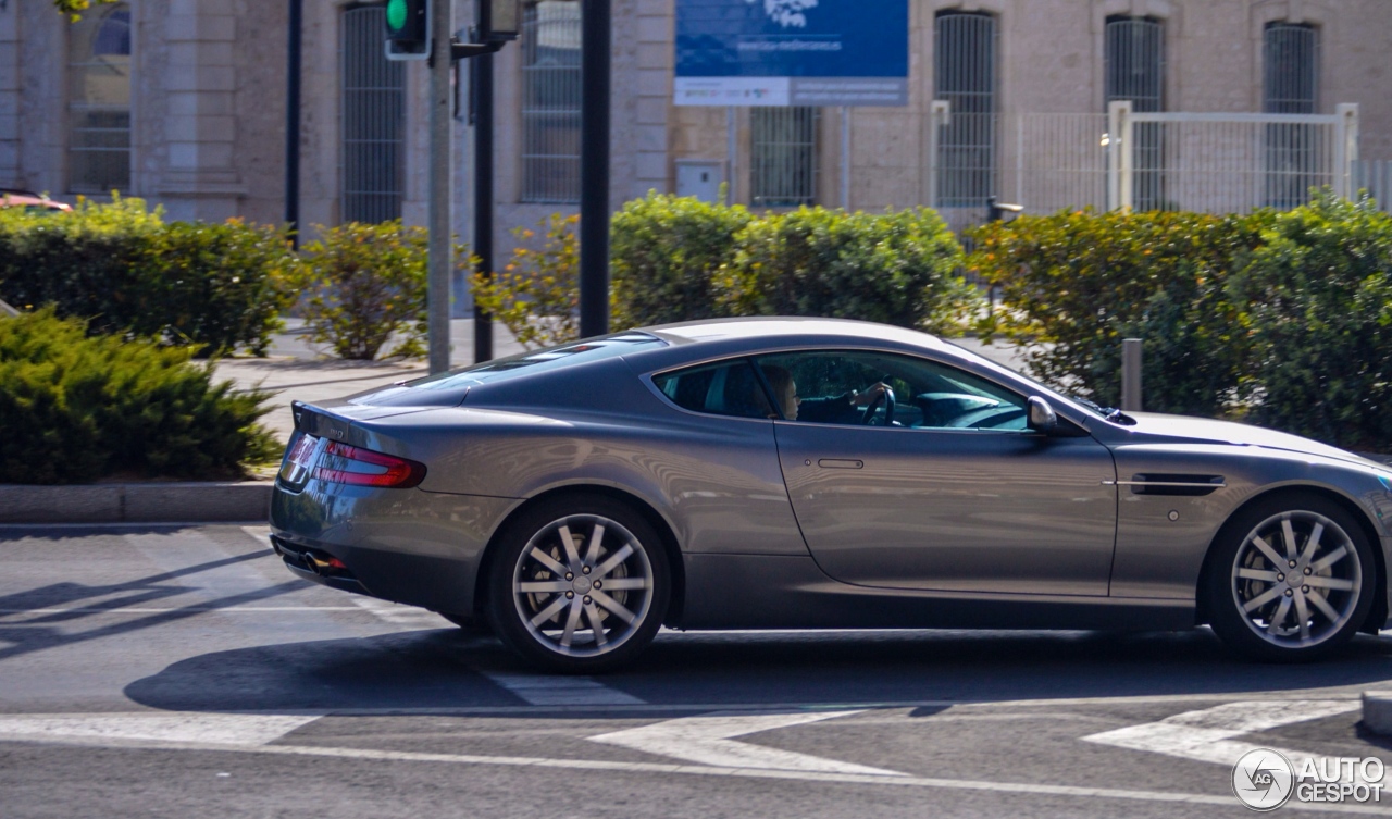 Aston Martin DB9 - 25 May 2016 - Autogespot