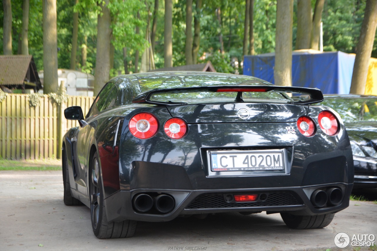 Nissan GT-R - 27 May 2016 - Autogespot