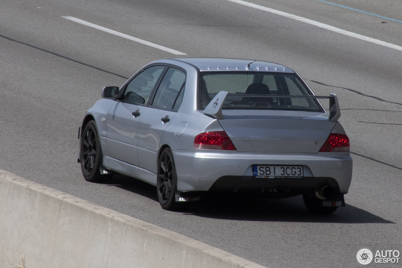 Mitsubishi Lancer Evolution IX - 28 May 2016 - Autogespot