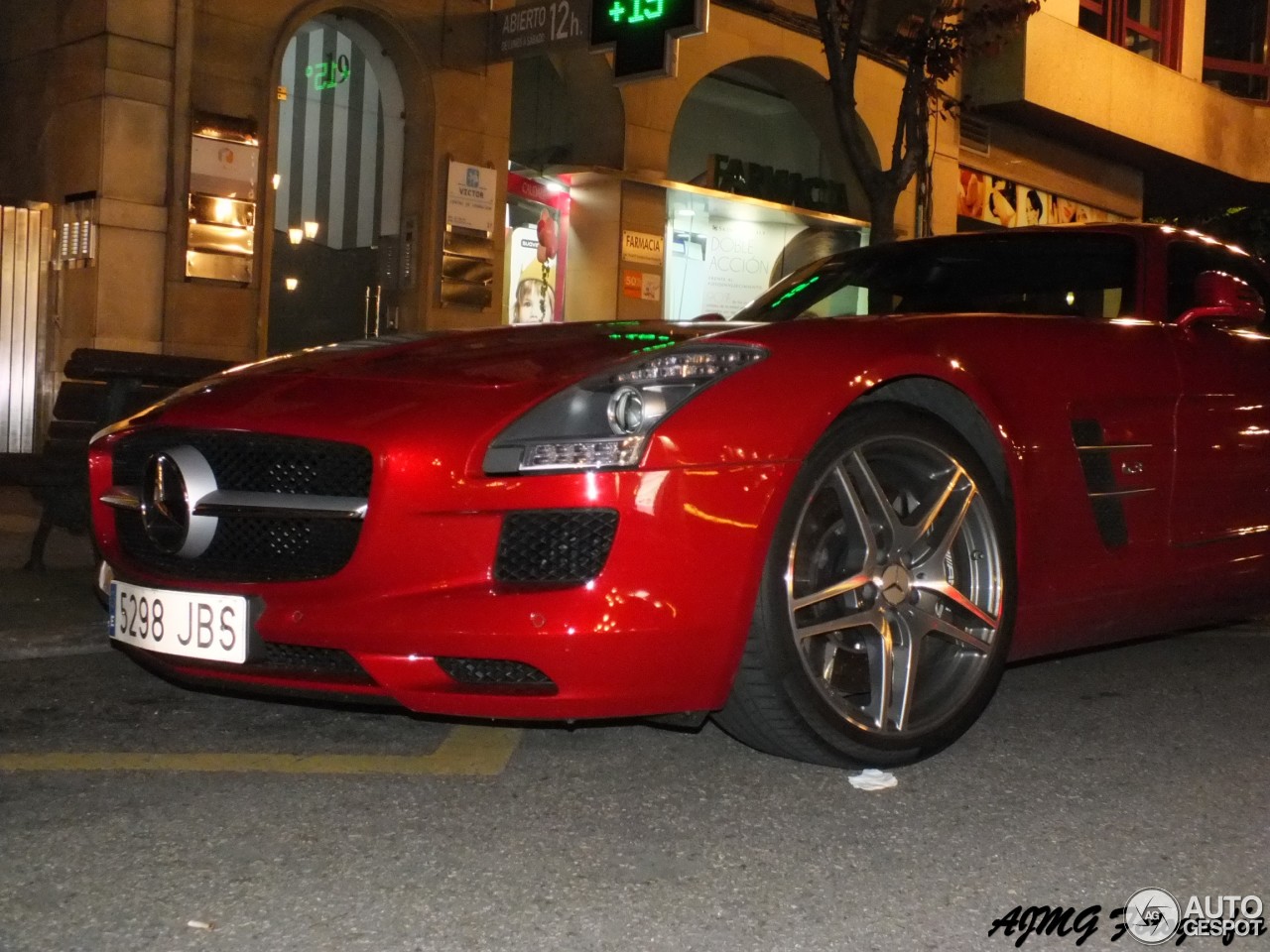 Mercedes-Benz SLS AMG - 30 May 2016 - Autogespot